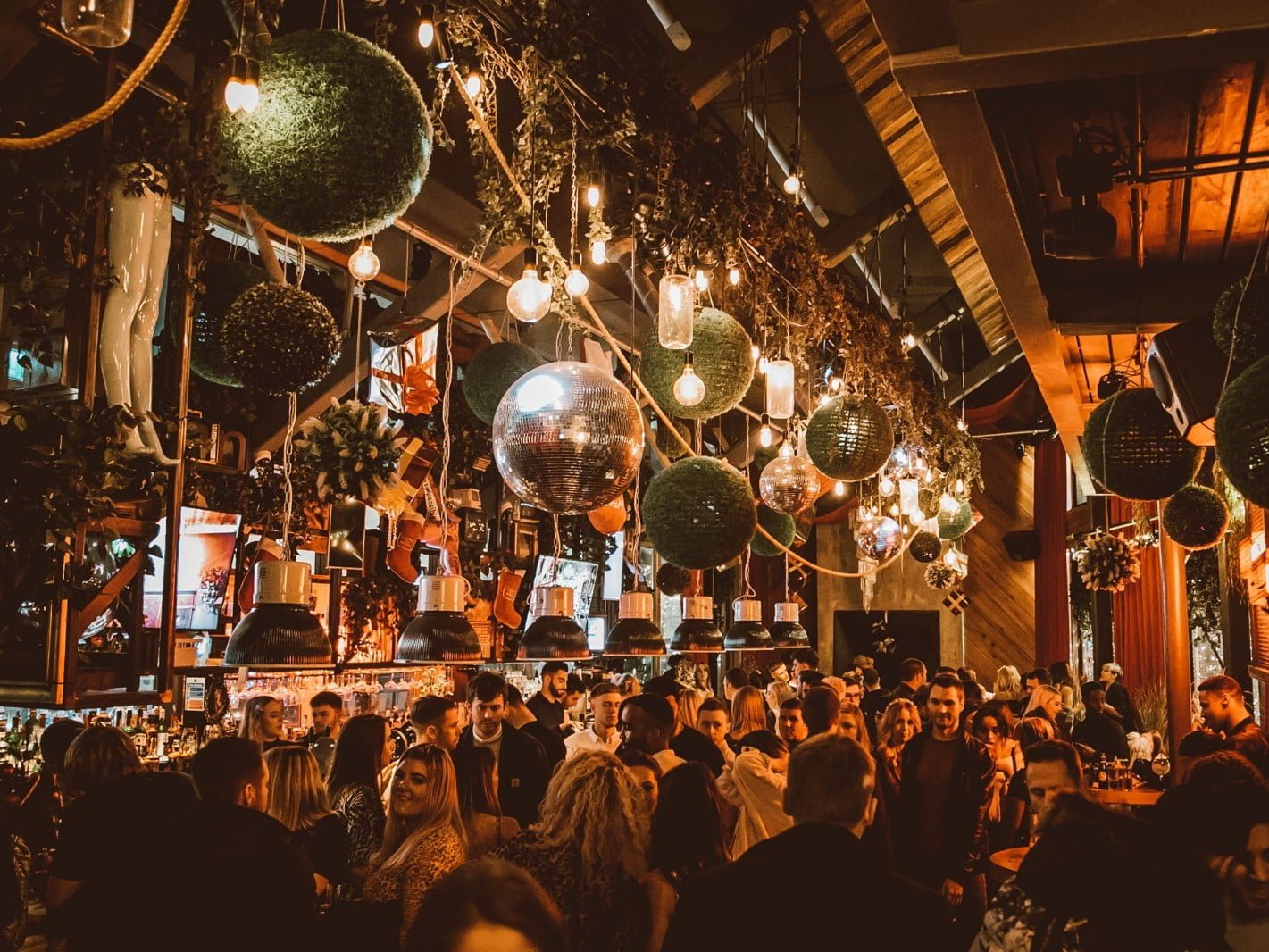 Bottomless Brunch at Impossible | BOOK NOW