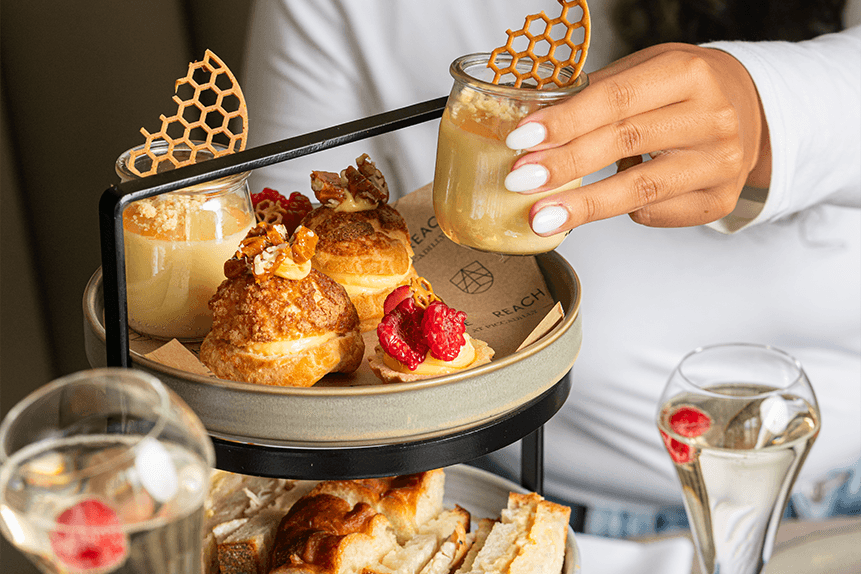 Bottomless Brunch @ Lock 84 The Reach at Piccadilly Manchester | Bottomless Brunch